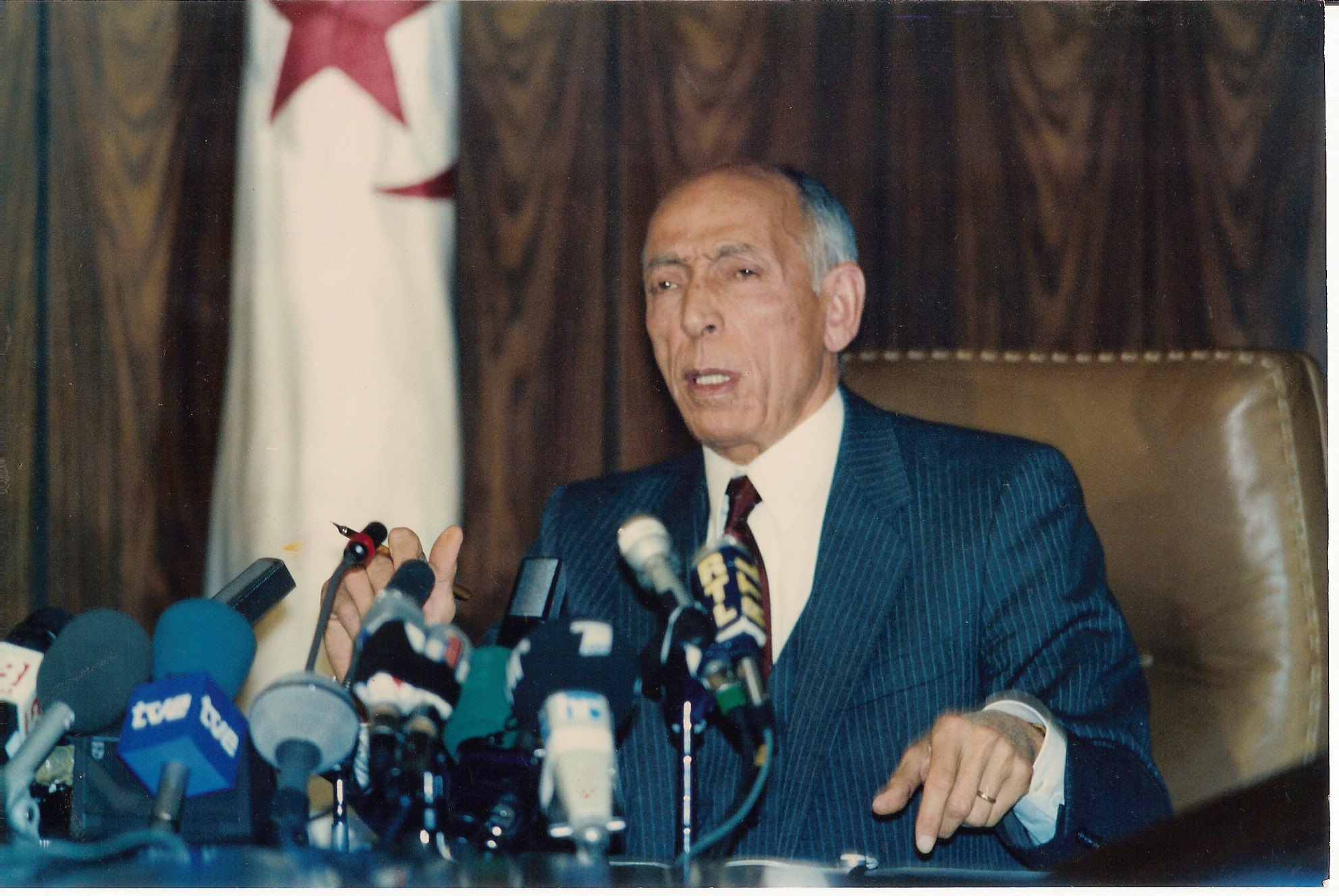 Buscando otro Boudiaf: diez consideraciones rápidas sobre Argelia ...